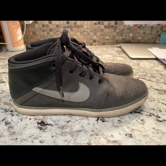 Nike | Shoes | Nike Suketo Mids | Poshmark